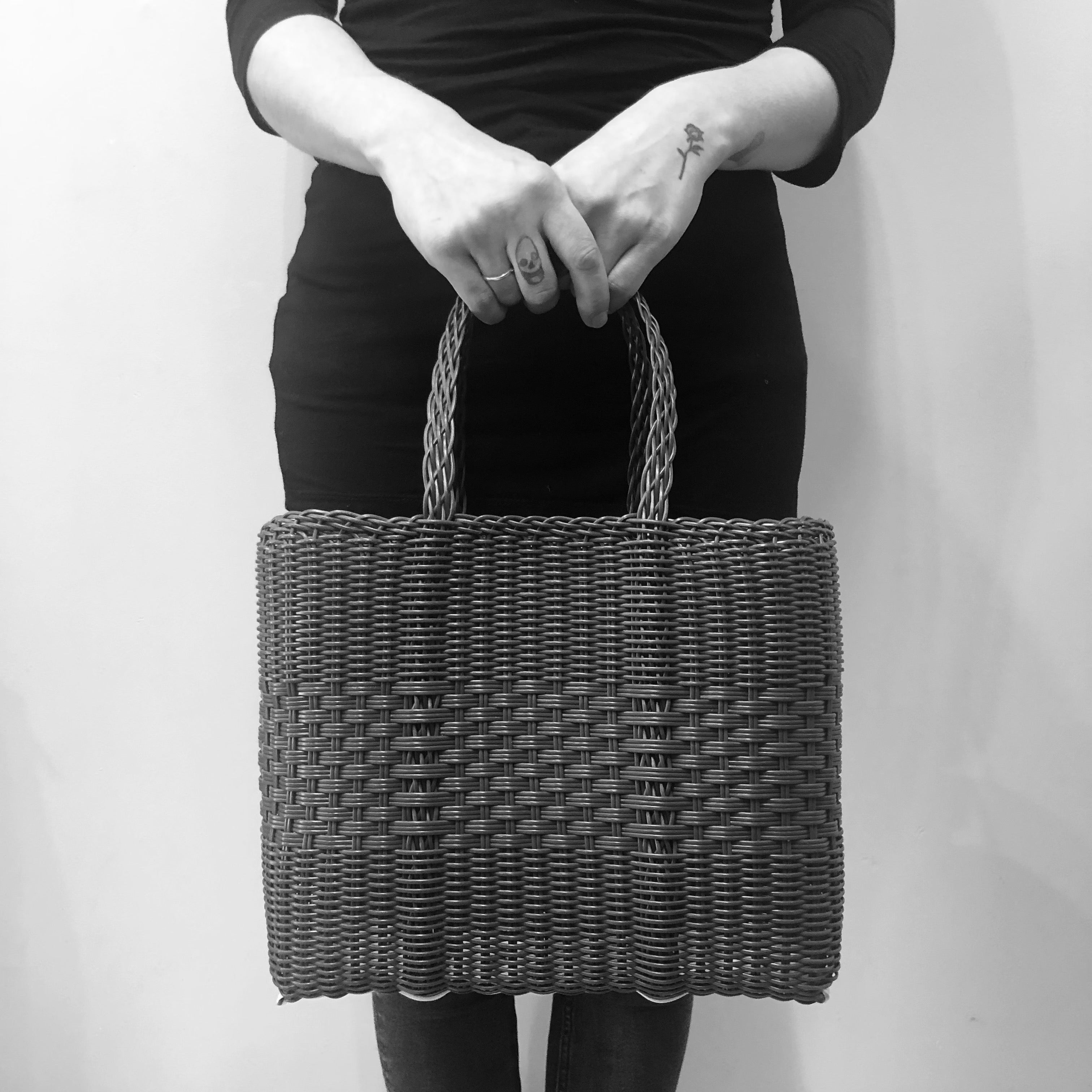 Carry – Replete Cafe & Store